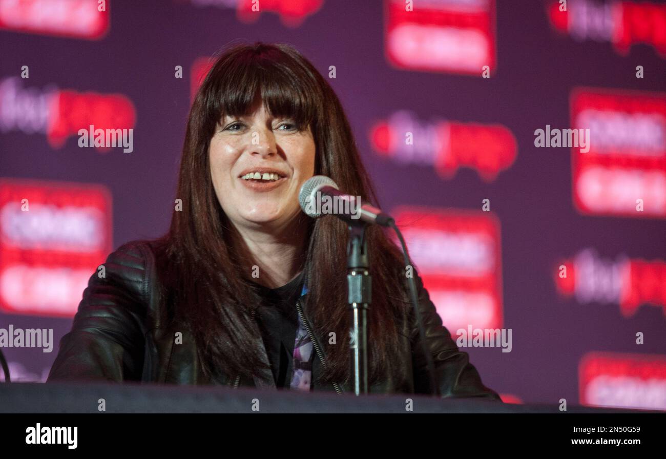 Welsh actress Eve Myles at the Chicago Comic & Entertainment Expo at ...