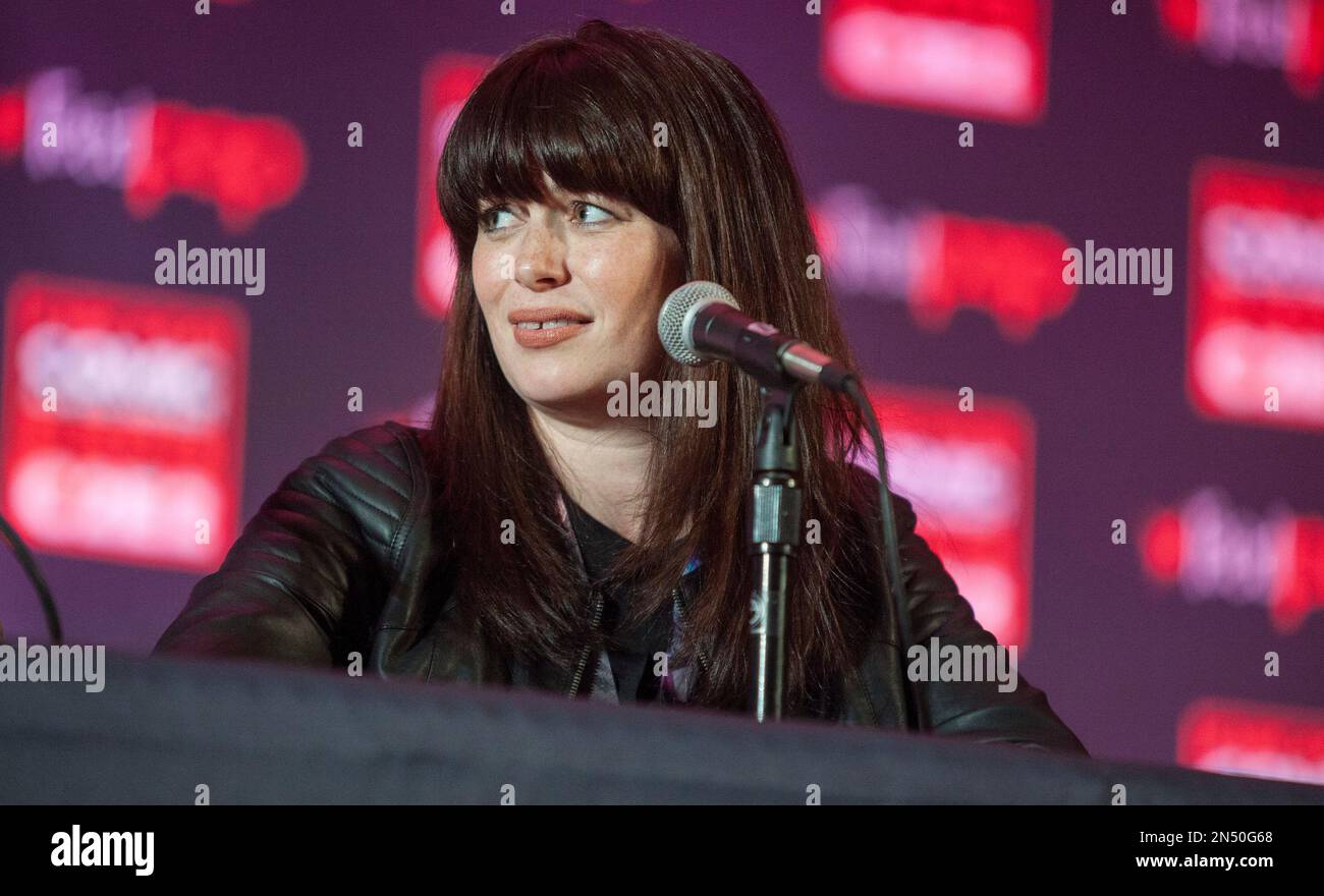 Welsh actress Eve Myles at the Chicago Comic & Entertainment Expo at ...