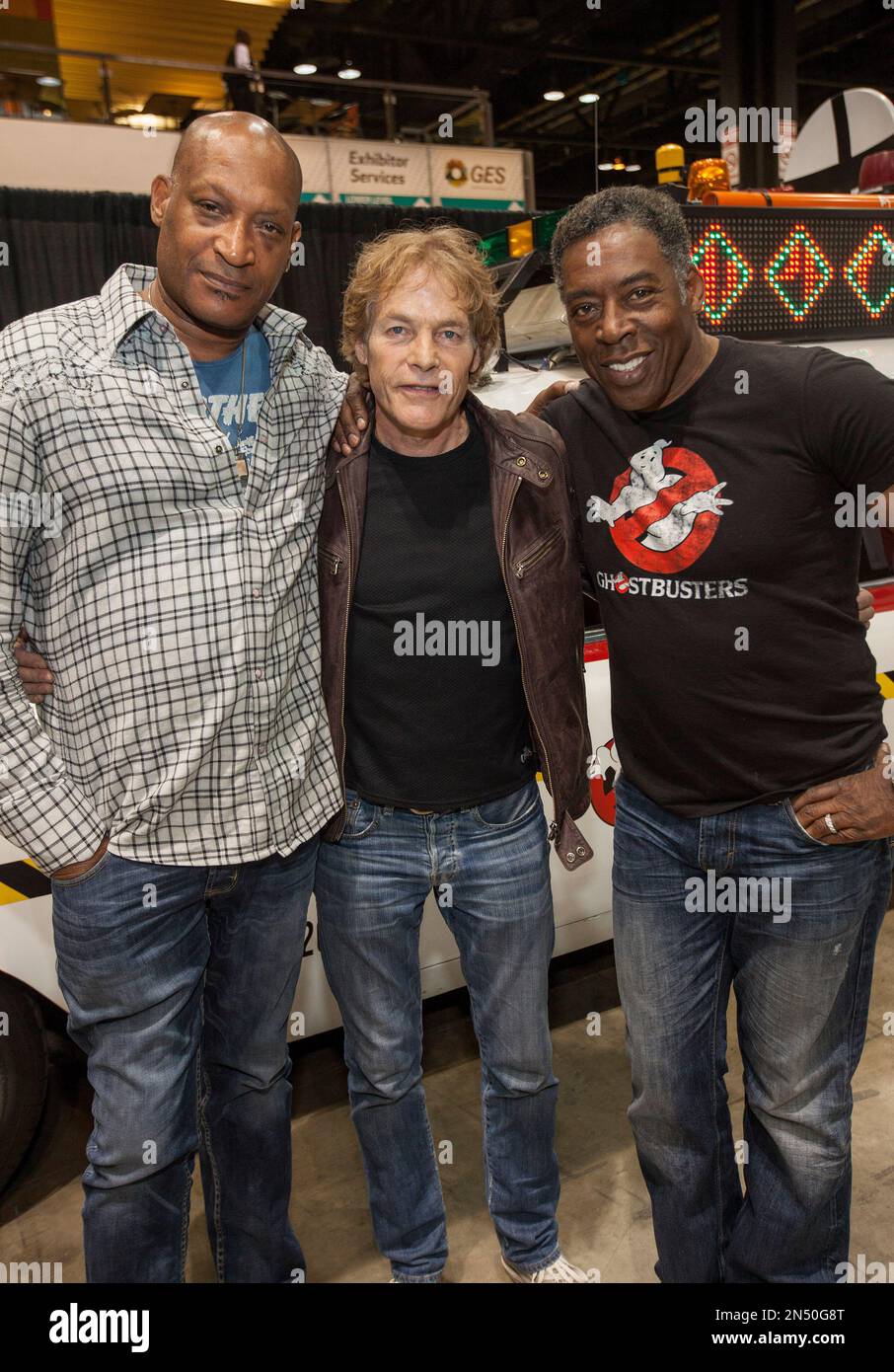 Actors Tony Todd, Michael Masse and Ernie Hudson at the Chicago Comic ...