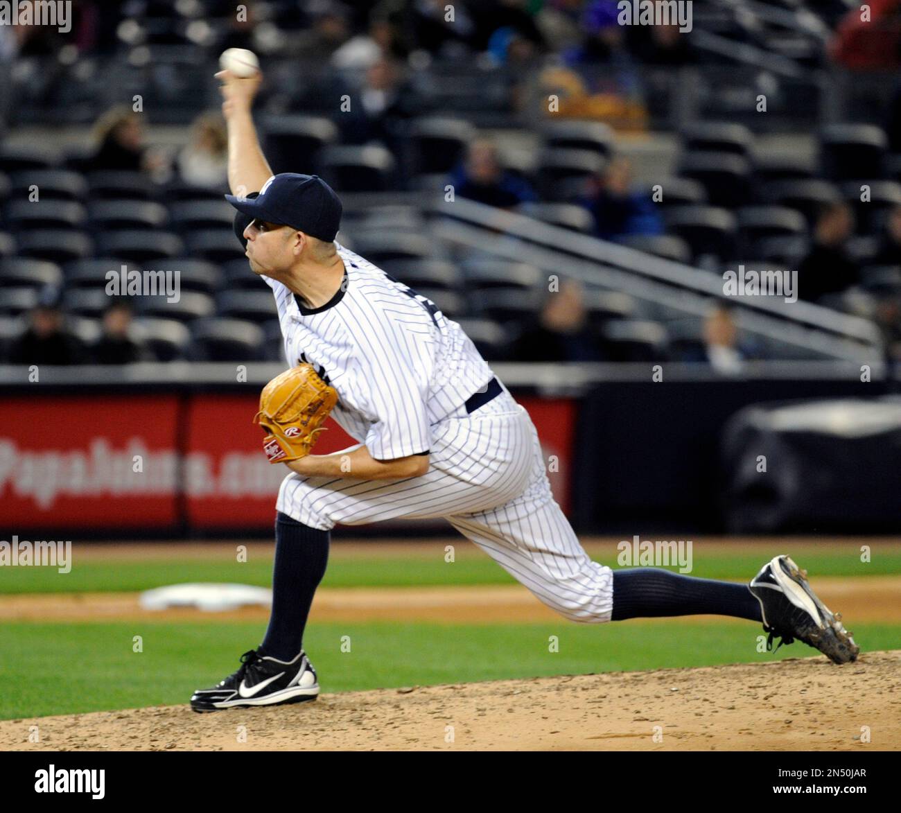 New York Yankees pitcher Bruce Billings delivers the ball to the Los ...