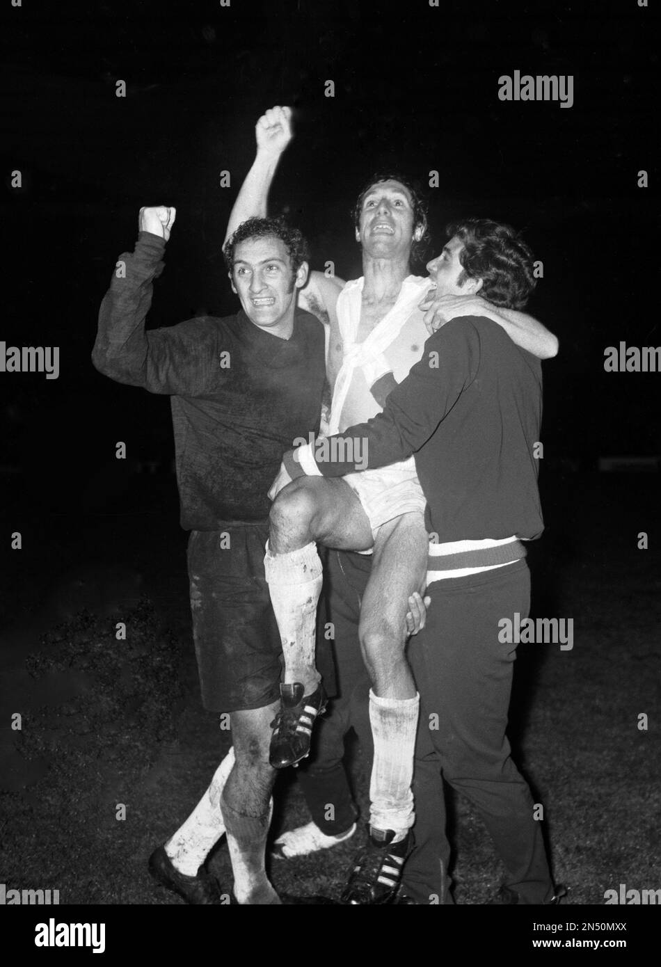 Players from the Estudiantes Club of Argentina jubilate on the field at ...