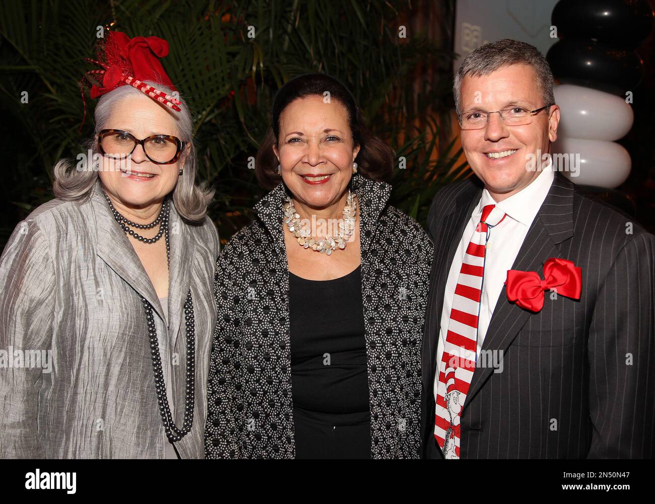 IMAGE DISTRIBUTED FOR READING IS FUNDAMENTAL - From left, Carol H ...