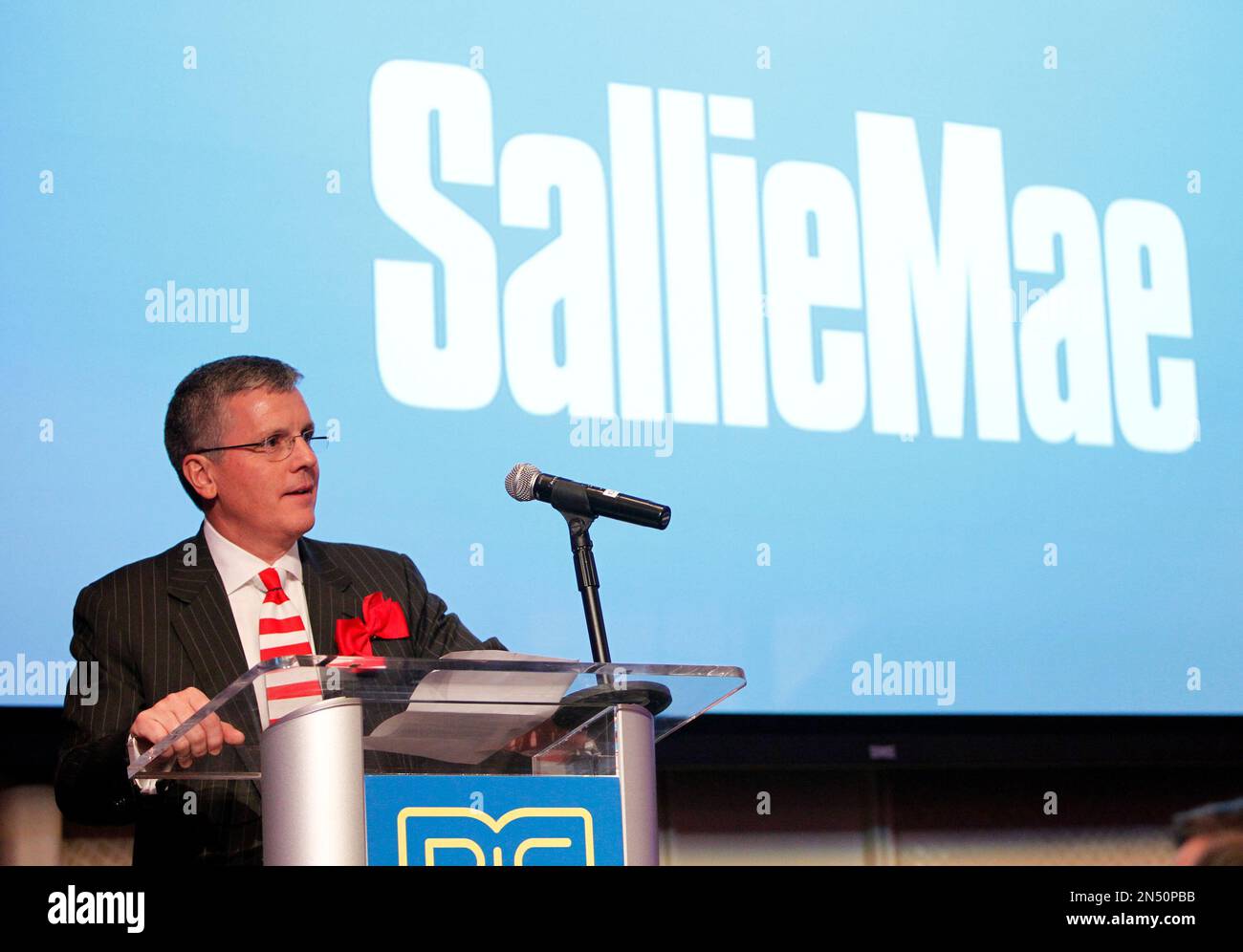 Jack Remondi, President and CEO of Sallie Mae, accepts the Legacy of ...