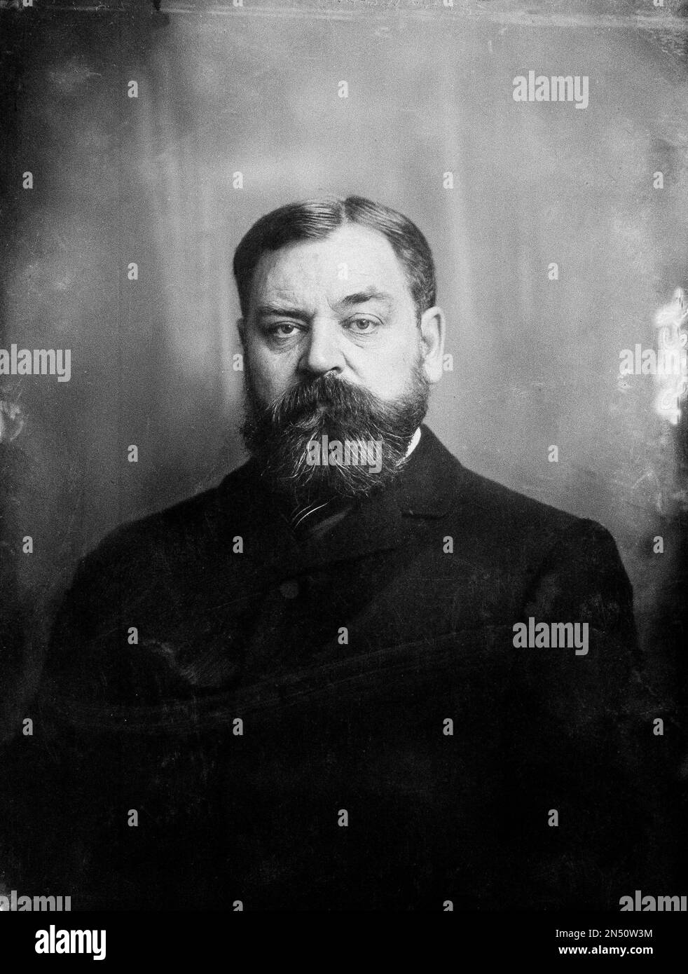 Robert Todd Lincoln, son of Abraham and Mary Todd Lincoln, is shown ...