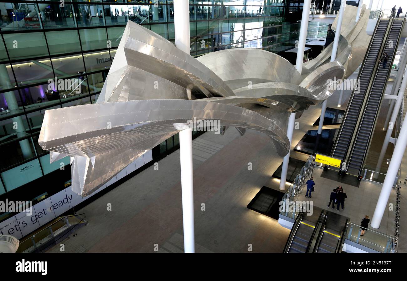 The sculpture 'Slipstream' at the new Heathrow Airport Terminal 2 in ...