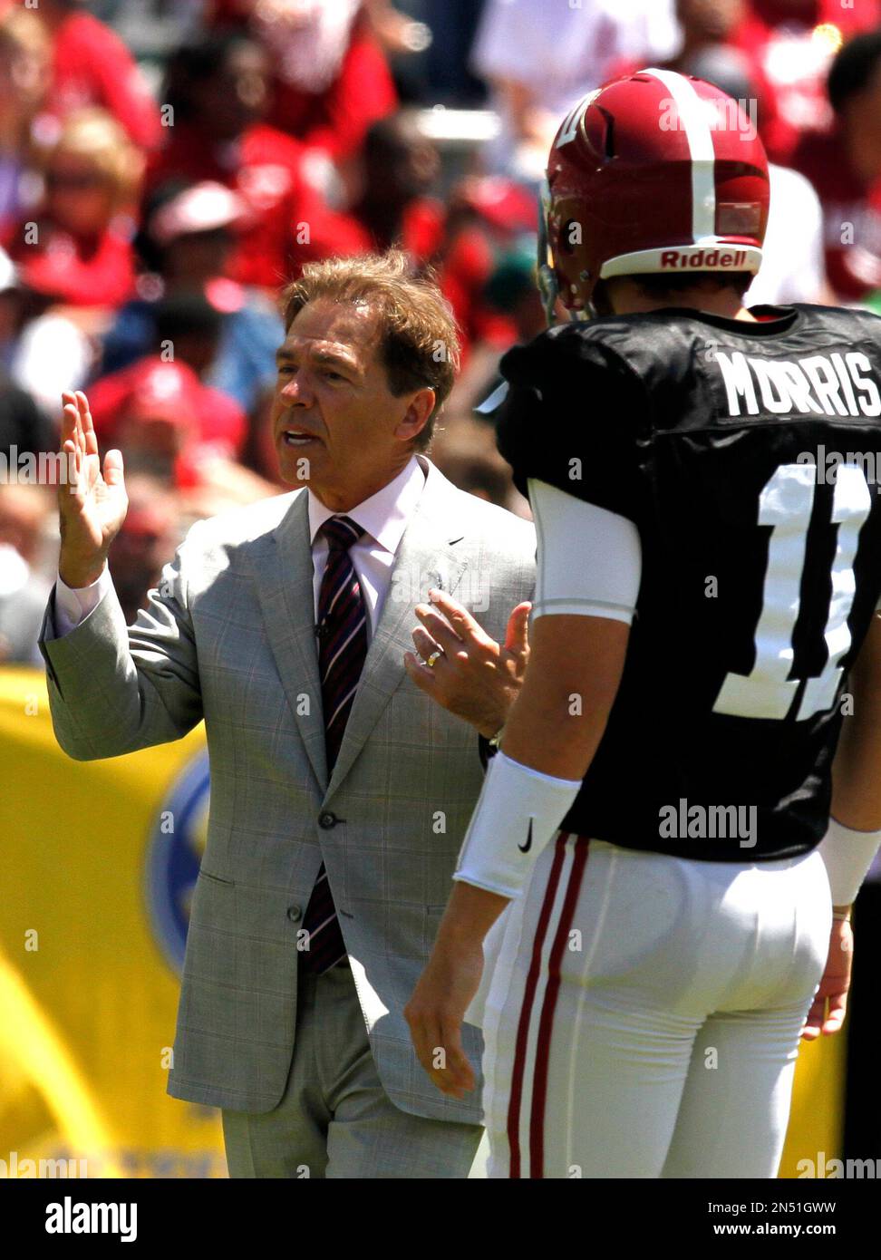 Alabama head coach Nick Saban talks with quarterback Alec Morris (11 ...