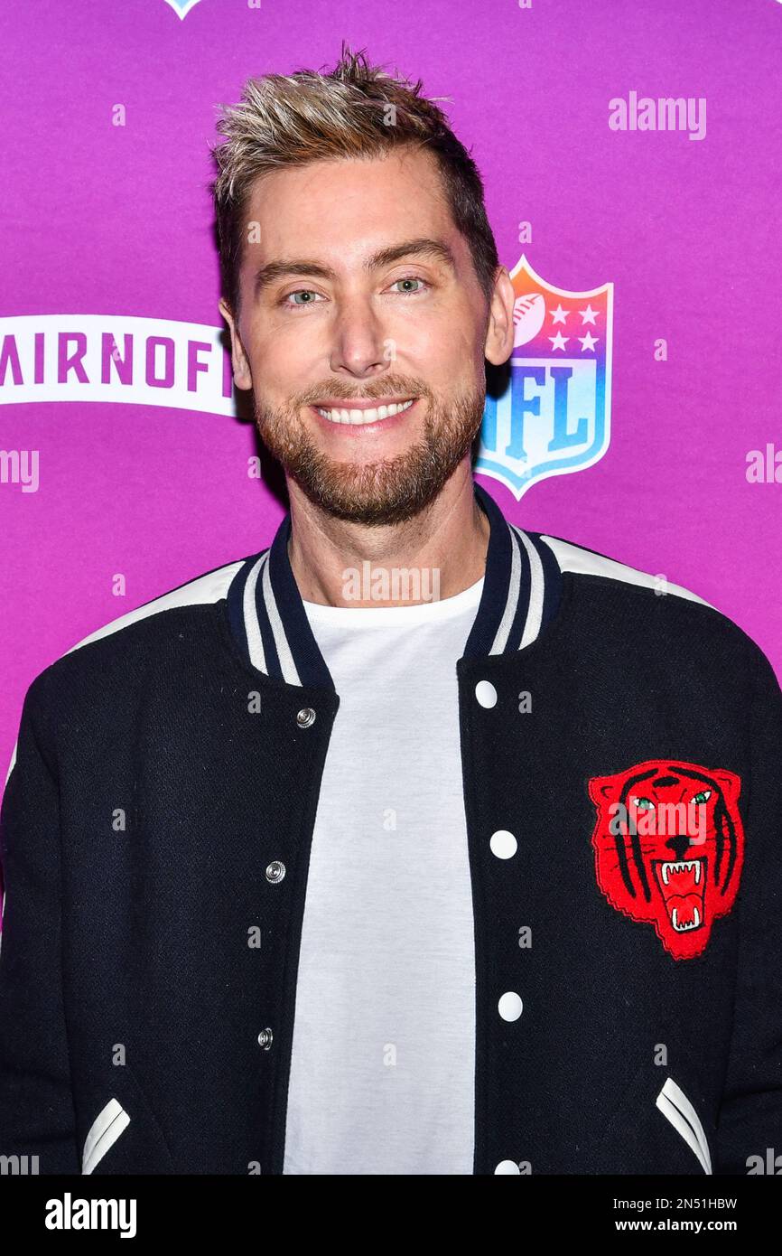 Phoenix, USA. 08th Feb, 2023. Lance Bass poses for photos on the red ...