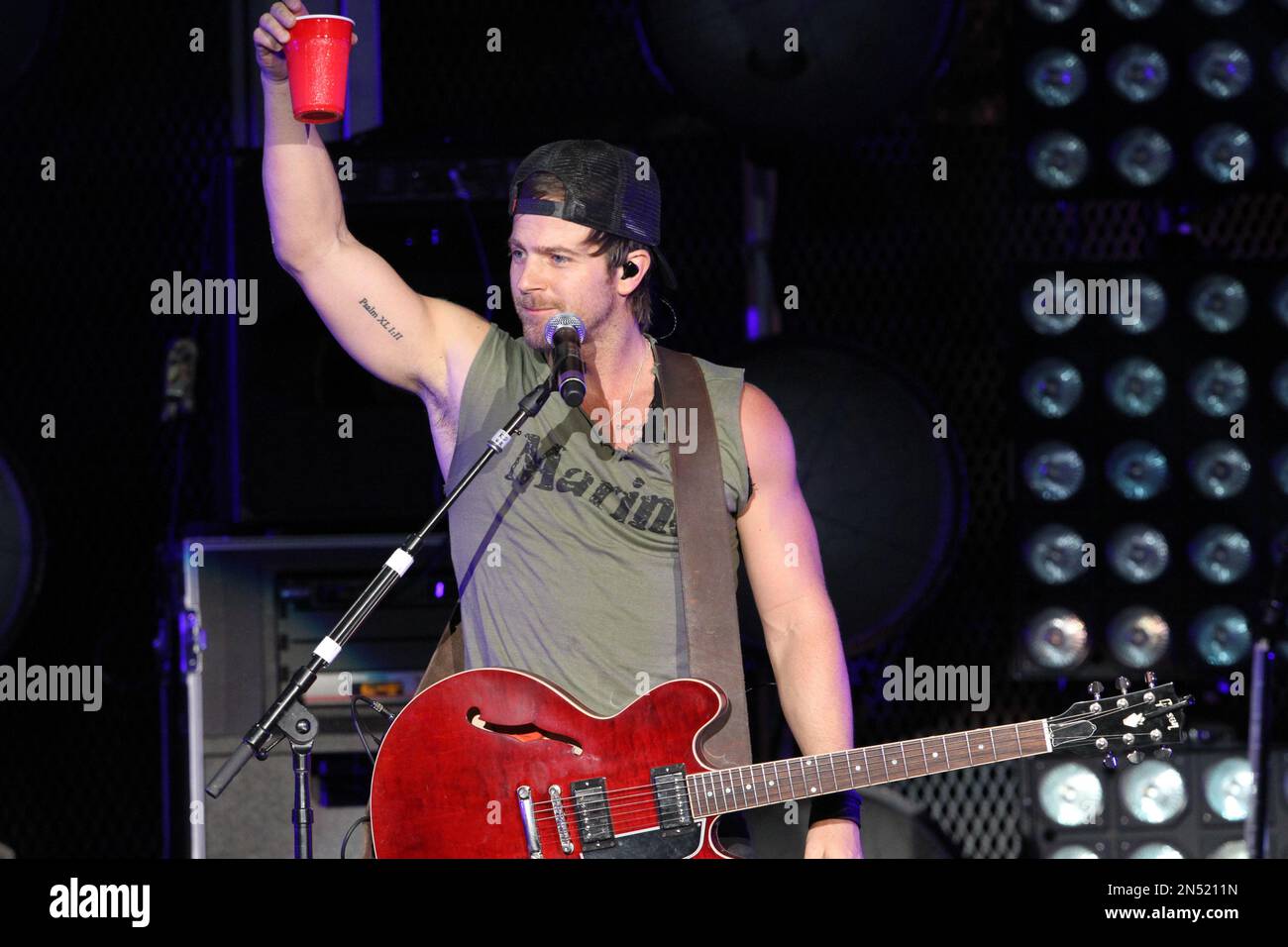 Kip Moore performing at Aaron's Amphitheatre at Lakewood on Friday, Apr ...