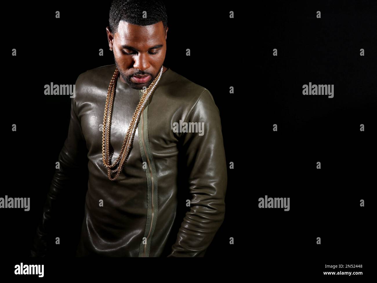Jason Derulo poses for a portrait on Tuesday, April 15, 2014 in Los ...