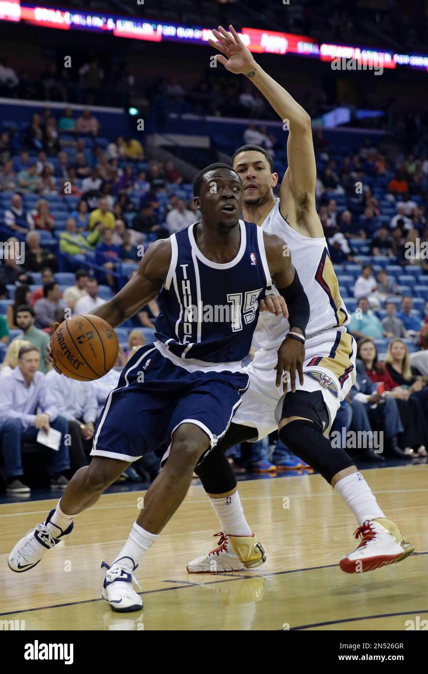 Oklahoma City Thunder guard Reggie Jackson (15) drives to the basket ...