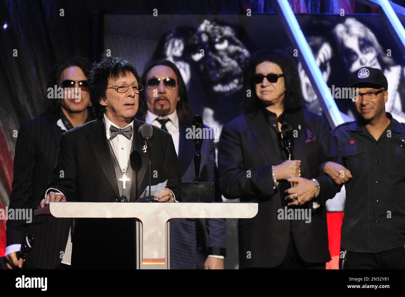 Hall of Fame Inductees, KISS, Paul Stanley, Peter Criss, Gene Simmons, Ace Frehley, and Tom ...