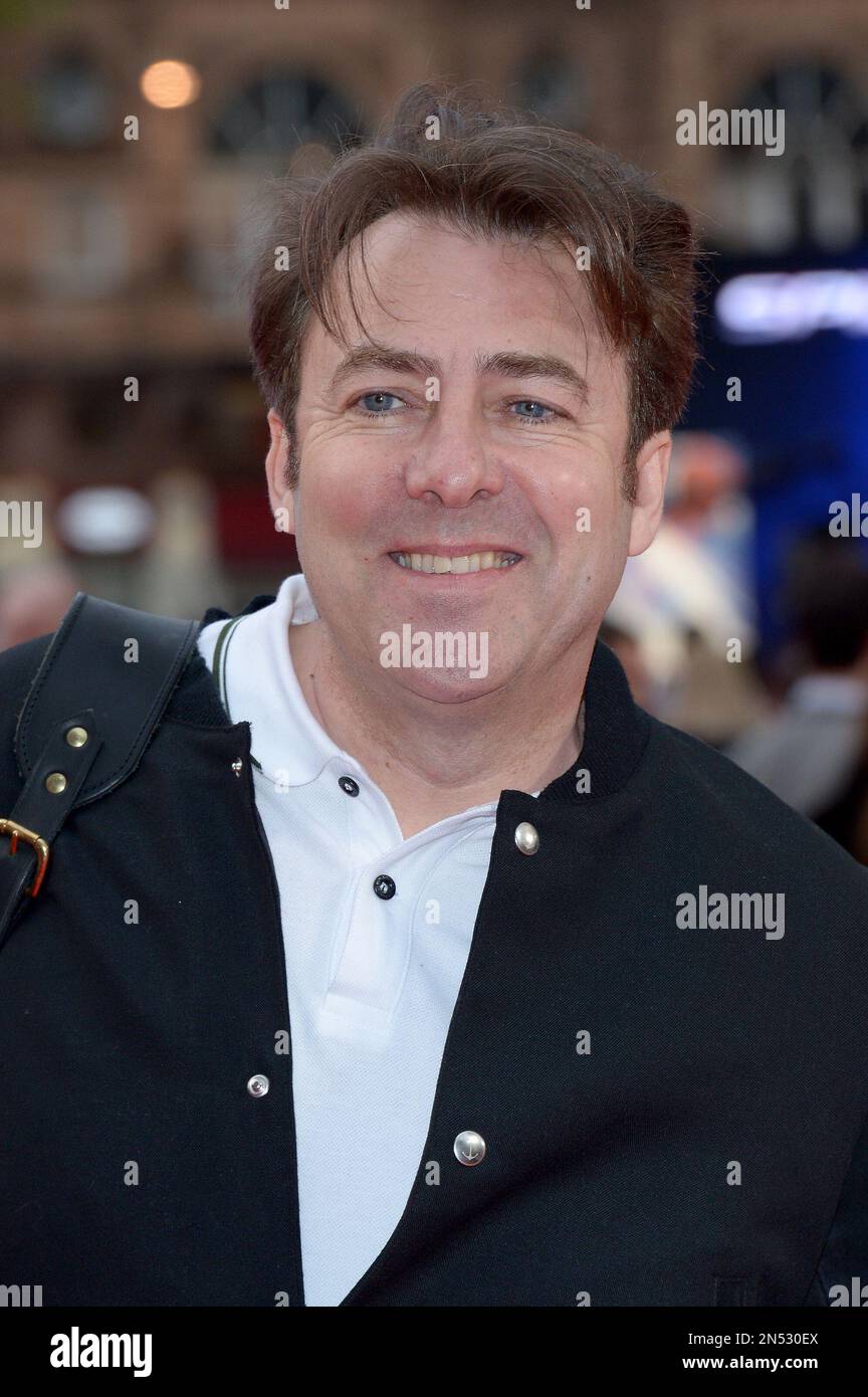 Jonathan Ross arrives on the red carpet for the world premiere of The ...