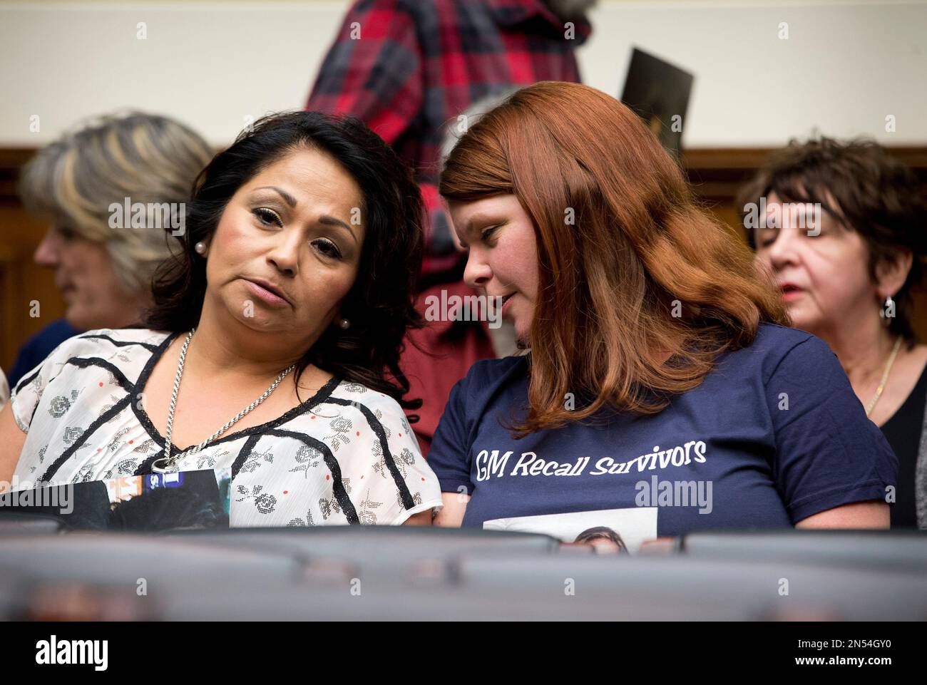 Rosie Cortinas, left, of Homedale, Idaho, talks with Laura Christian ...