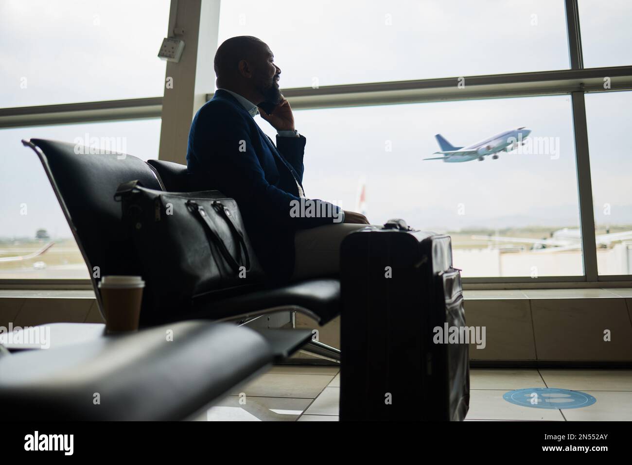 African american businessman travel air hi-res stock photography and ...