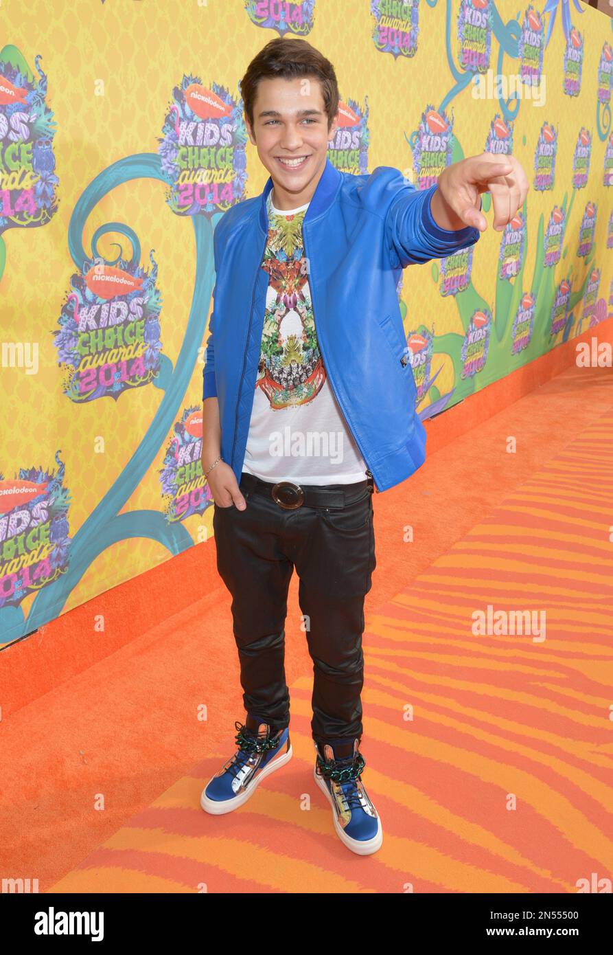 Austin Mahone arrives at the 27th annual Kids' Choice Awards at the ...