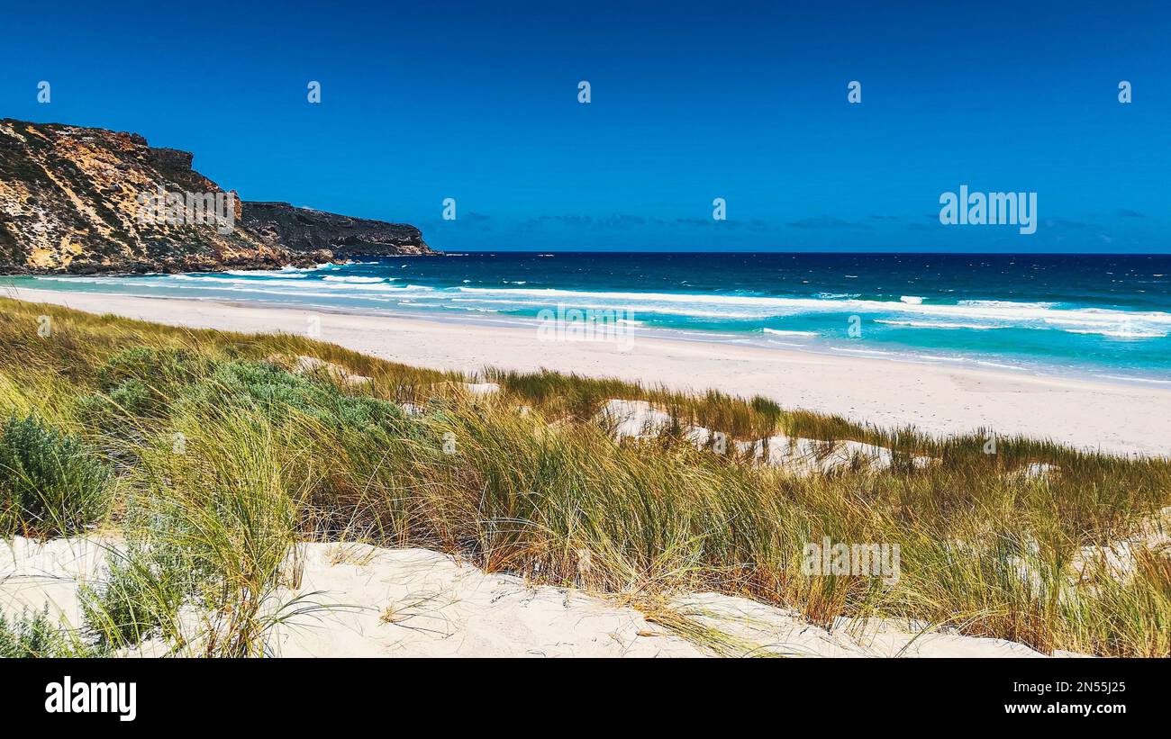 Scenic panoramic view of cliff coast and Cable Beach at Torndirrup ...