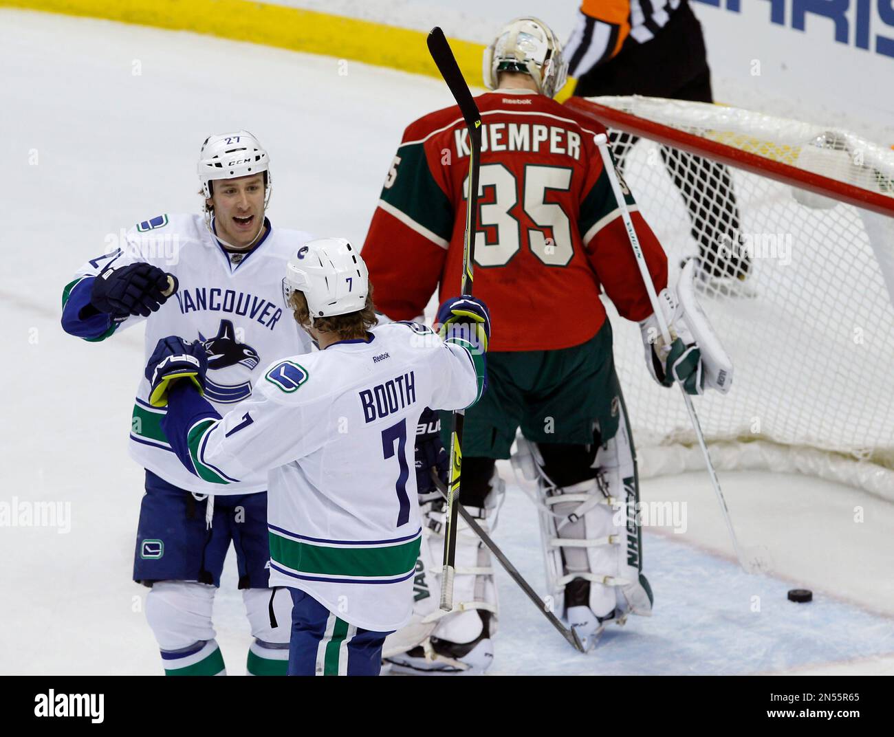 Vancouver Canucks center Shawn Matthias (27) and left wing David Booth ...