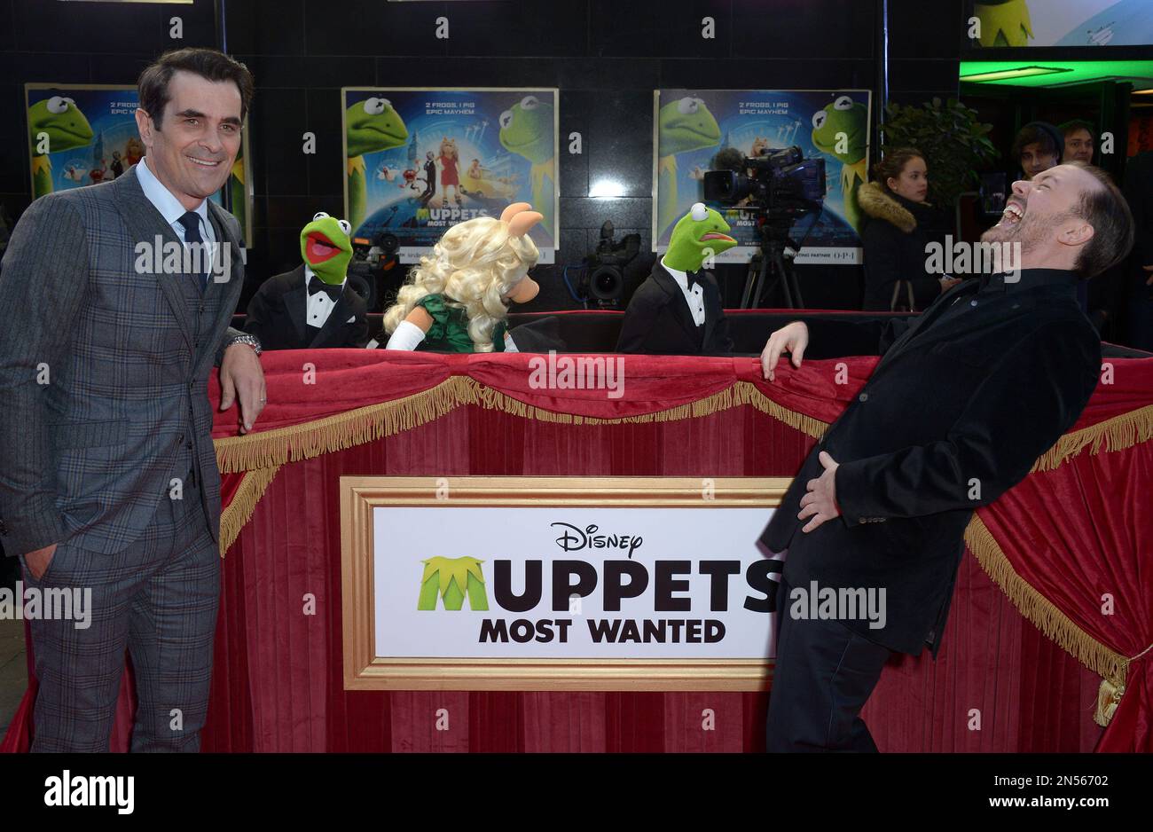 Actor Ty Burrell, Kermit the Frog, Miss Piggy, Constantine and actor ...