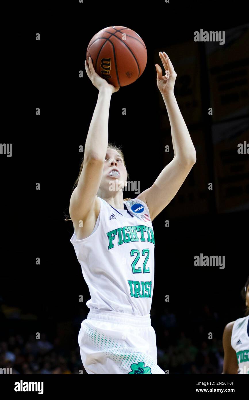 Notre Dame guard Madison Cable (22) shoots against Robert Morris in a ...