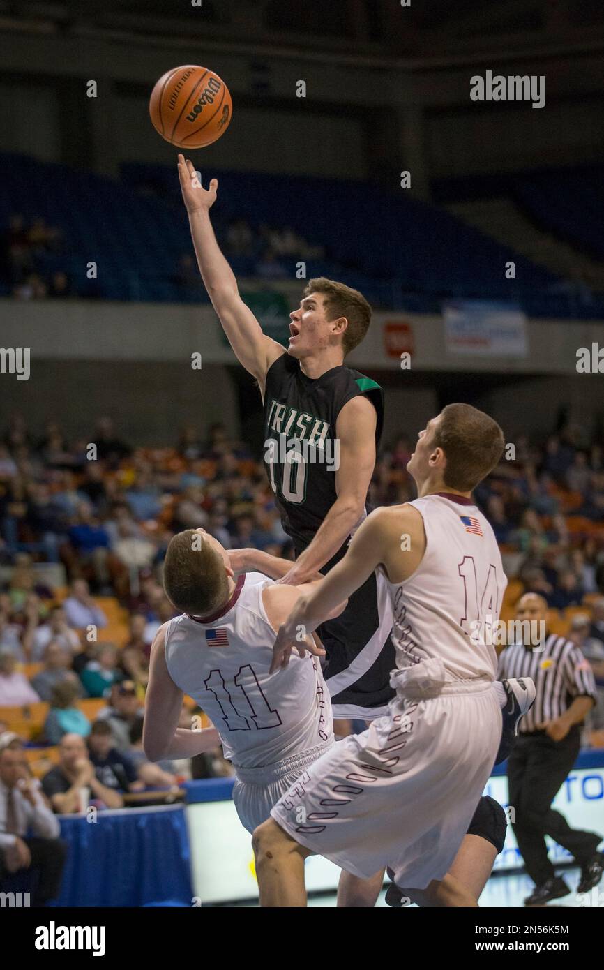 Charleston Catholic's Garret McCarty (10) goes up for a layup during ...