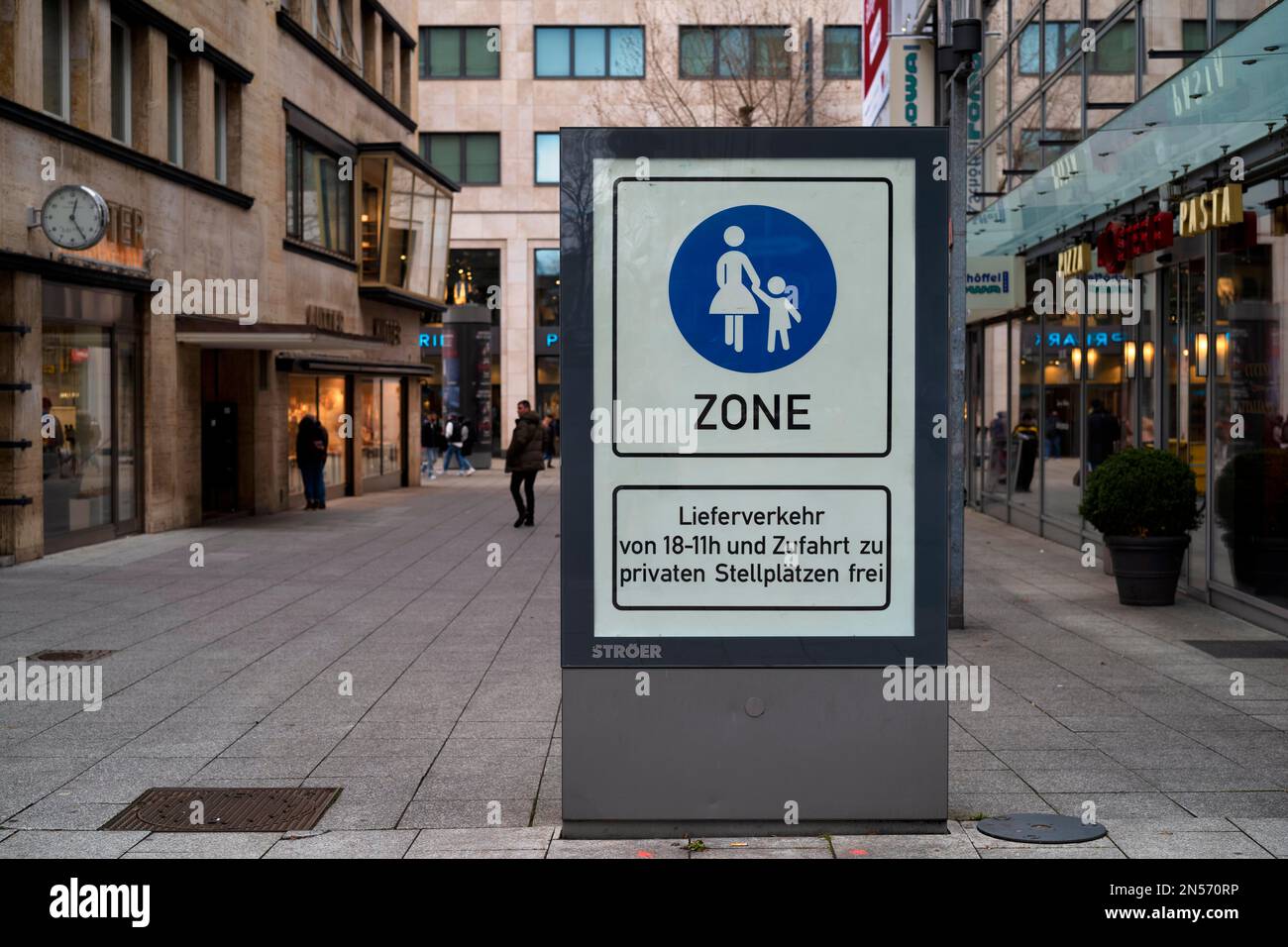 Pedestrian area road sign hi-res stock photography and images - Alamy