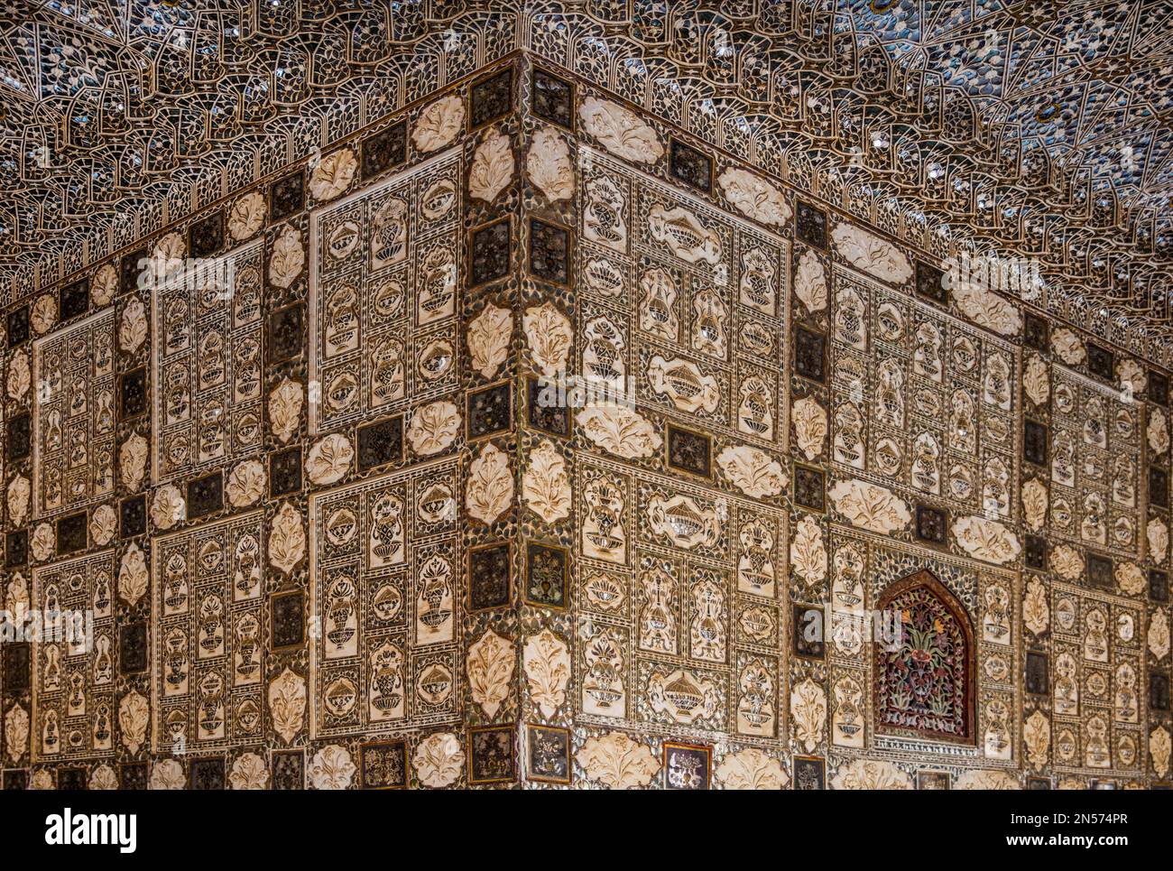 Mirror Palace Sheesh Mahal, Fort Amber, Amber, Rajasthan, India Stock ...