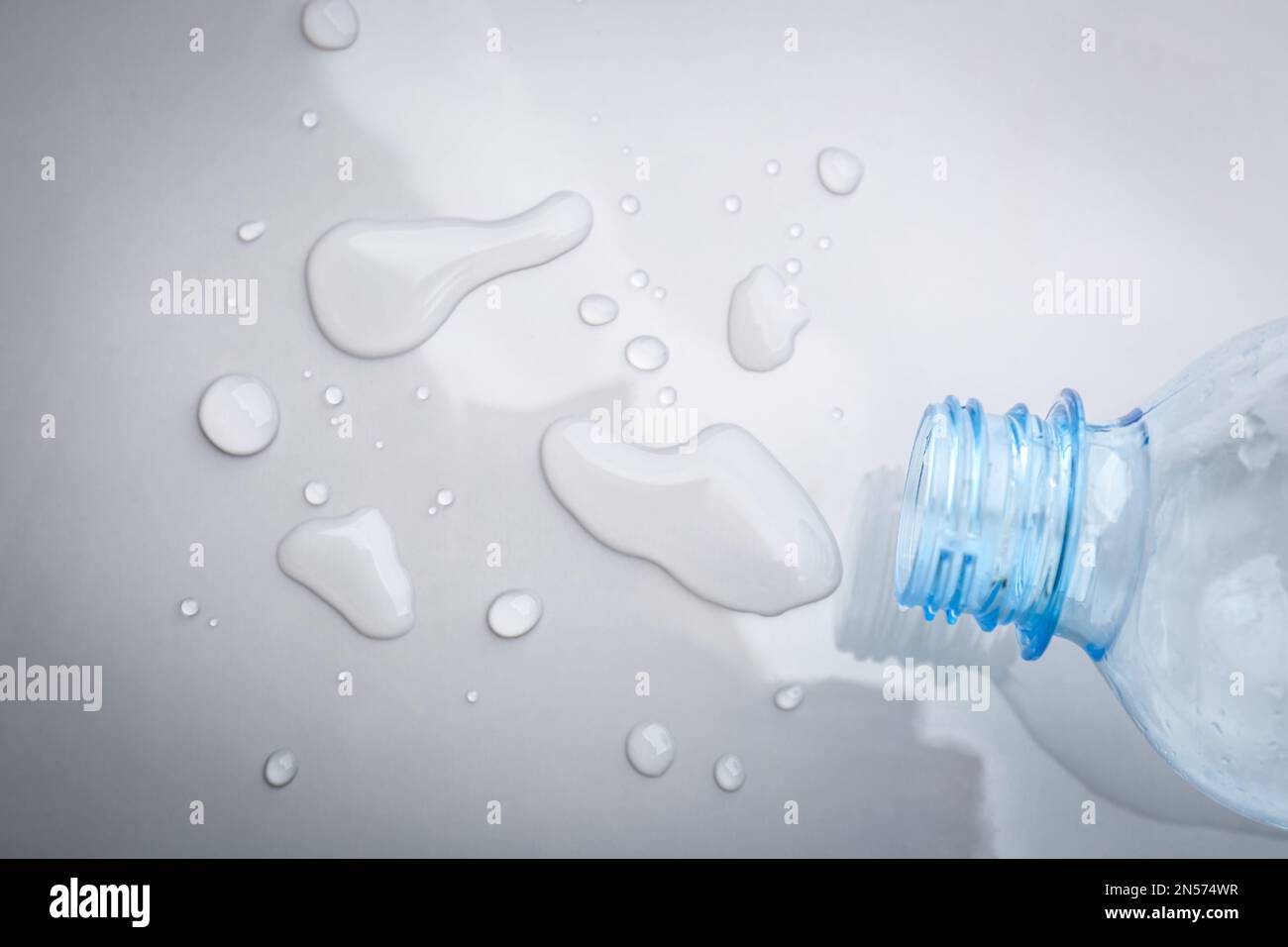 Spilled water top view hi-res stock photography and images - Alamy