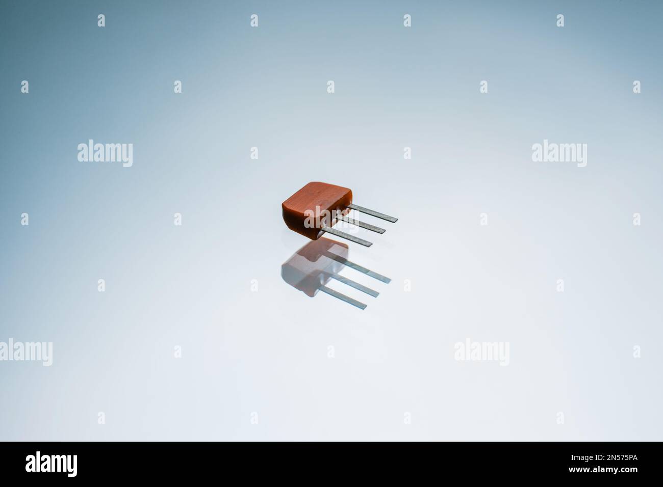 electronic transistor output circuit control Stock Photo - Alamy