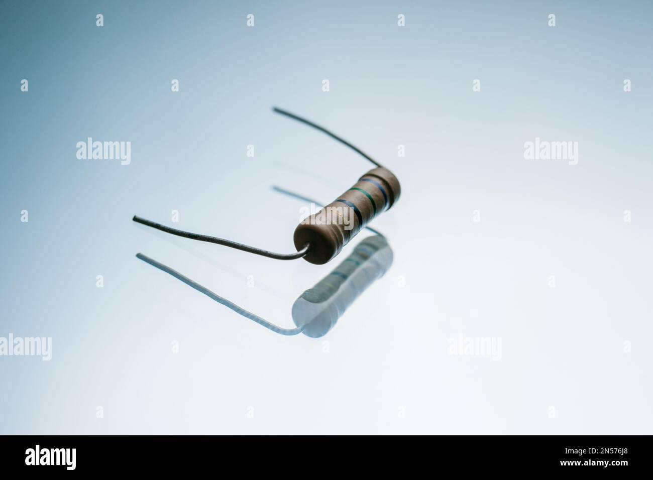 electronic transistor output circuit control Stock Photo - Alamy