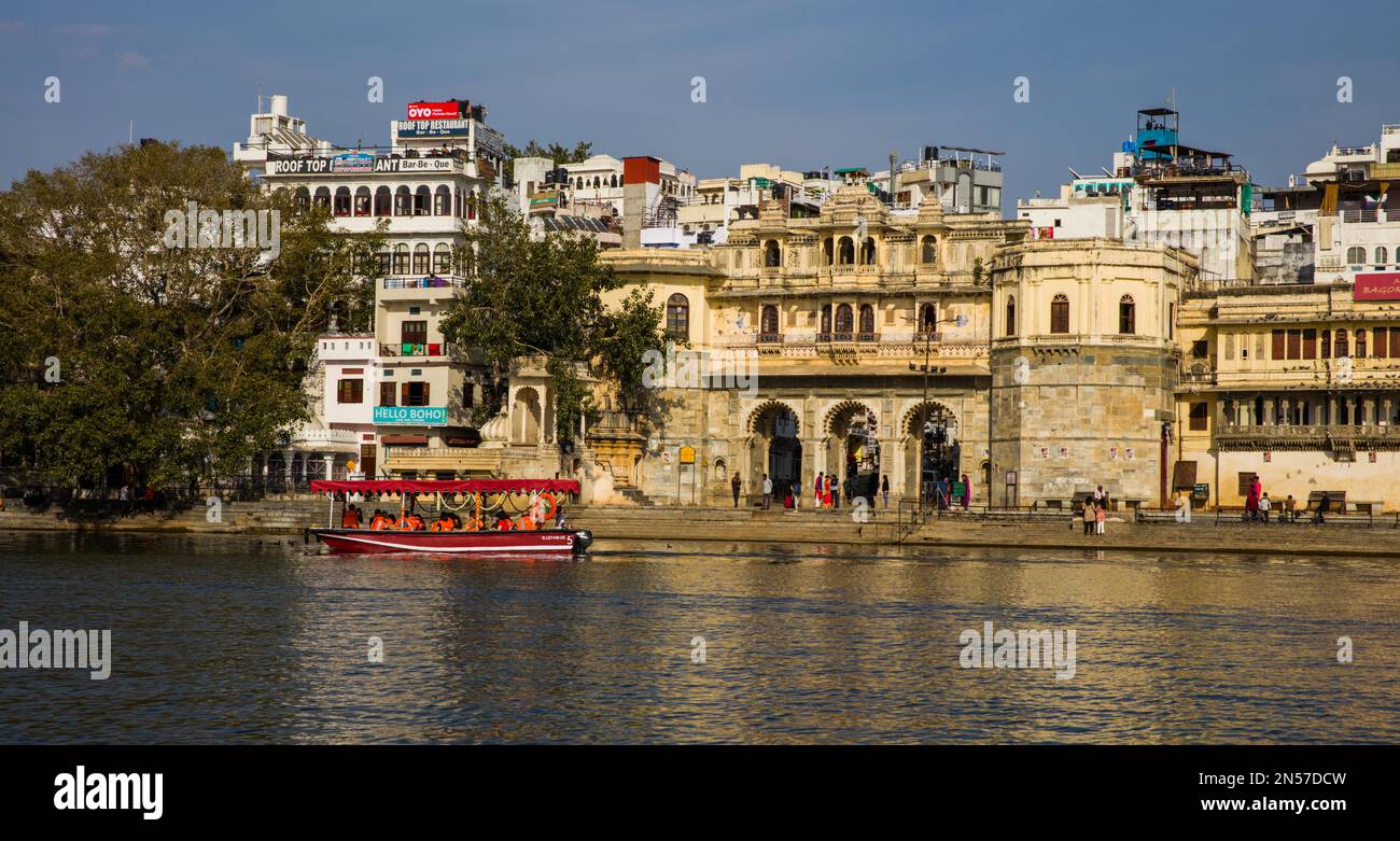 Gangour Ghat, Lake Pichola, Udaipur, Udaipur, Rajasthan, India Stock ...