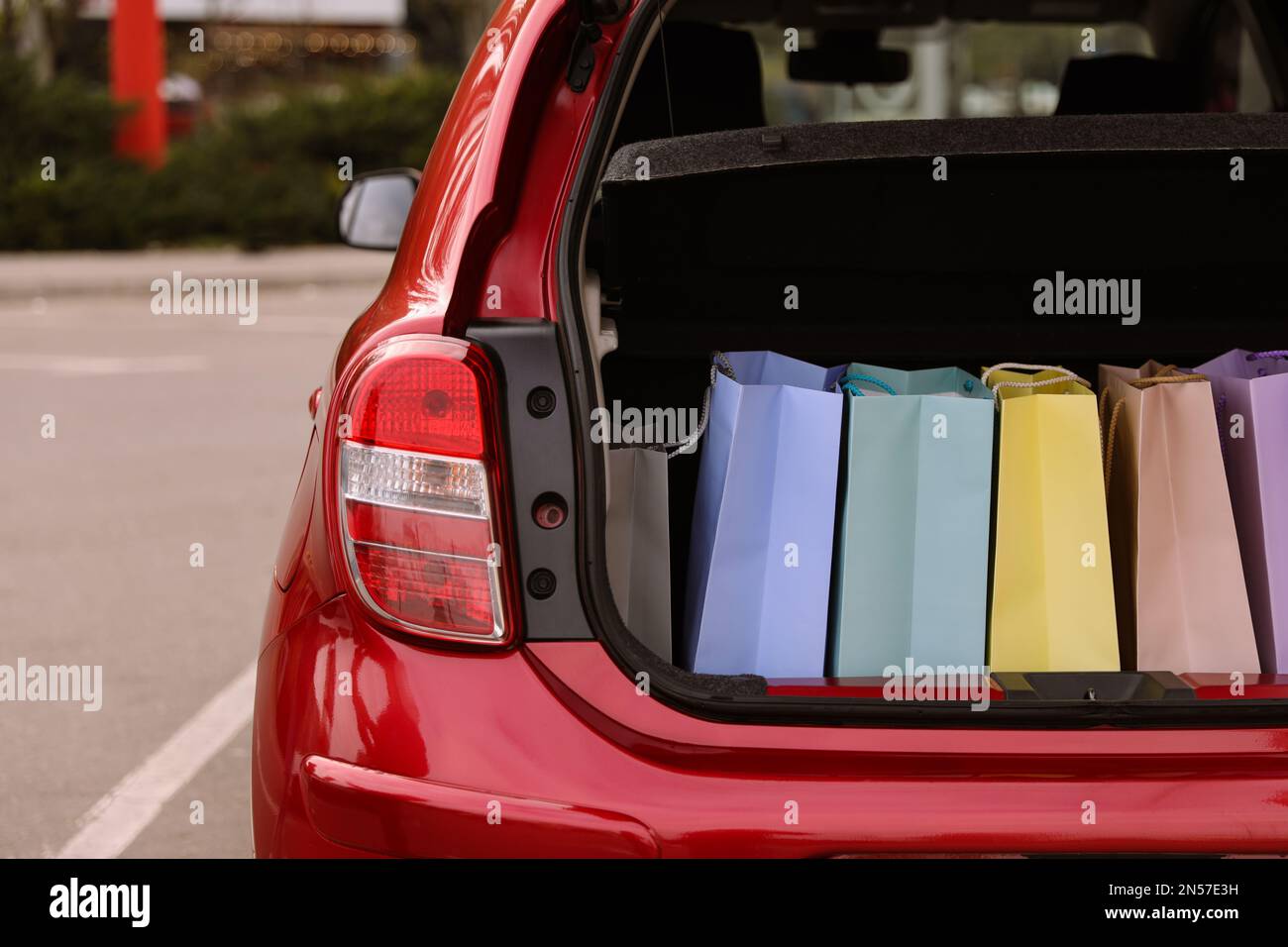 Trunk outdoors hi-res stock photography and images - Alamy