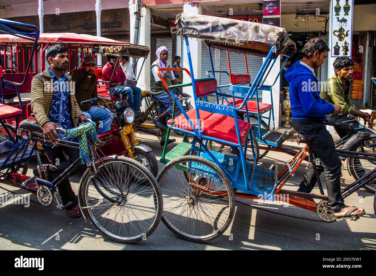 Cycle rickshaw, traffic chaos in Old Delhi, Delhi, India Stock Photo ...