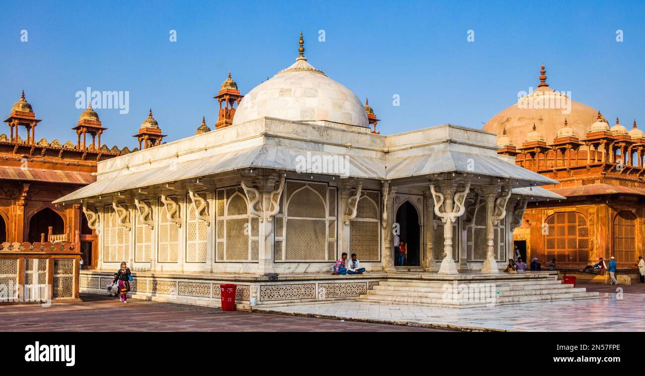 Mausoleum of Sheikh Salim Chishti, Jami Masjid, Fatehpur Sikri ...