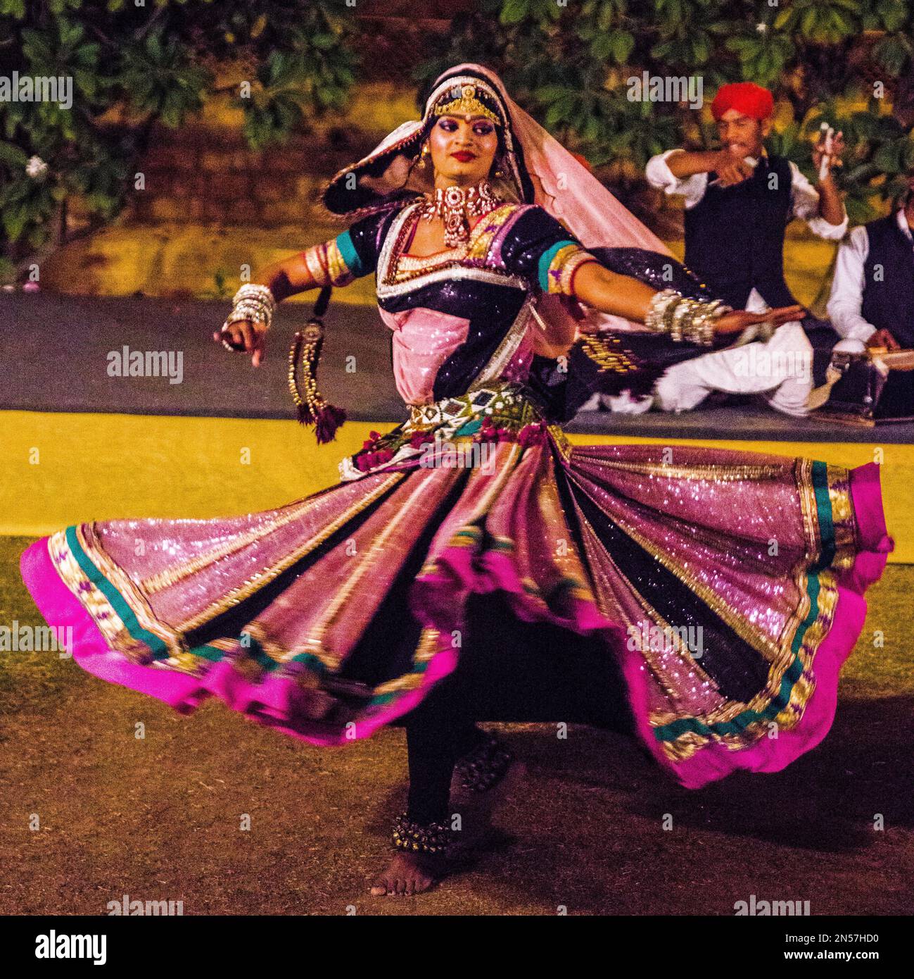 Ghoomar dance hi-res stock photography and images - Alamy