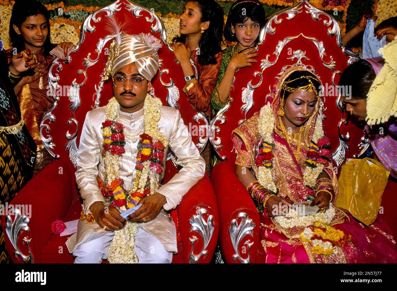 Bride and groom, splendid wedding in Rajasthan, Jaipur, Rajasthan ...