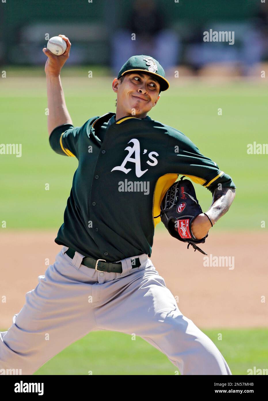 Oakland Athletics starting pitcher Jesse Chavez delivers against the ...
