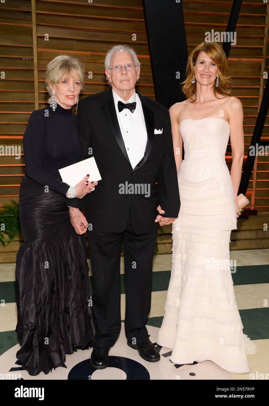 Bruce Dern with his wife Andrea Beckett, left, and daughter Laura Dern ...