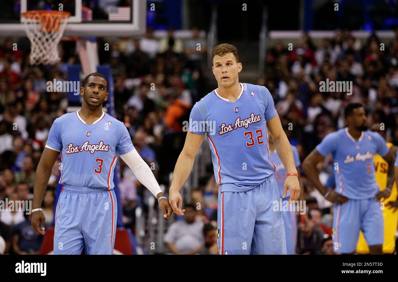 Los Angeles Clippers's Blake Griffin, right, stands next to Chris Paul ...