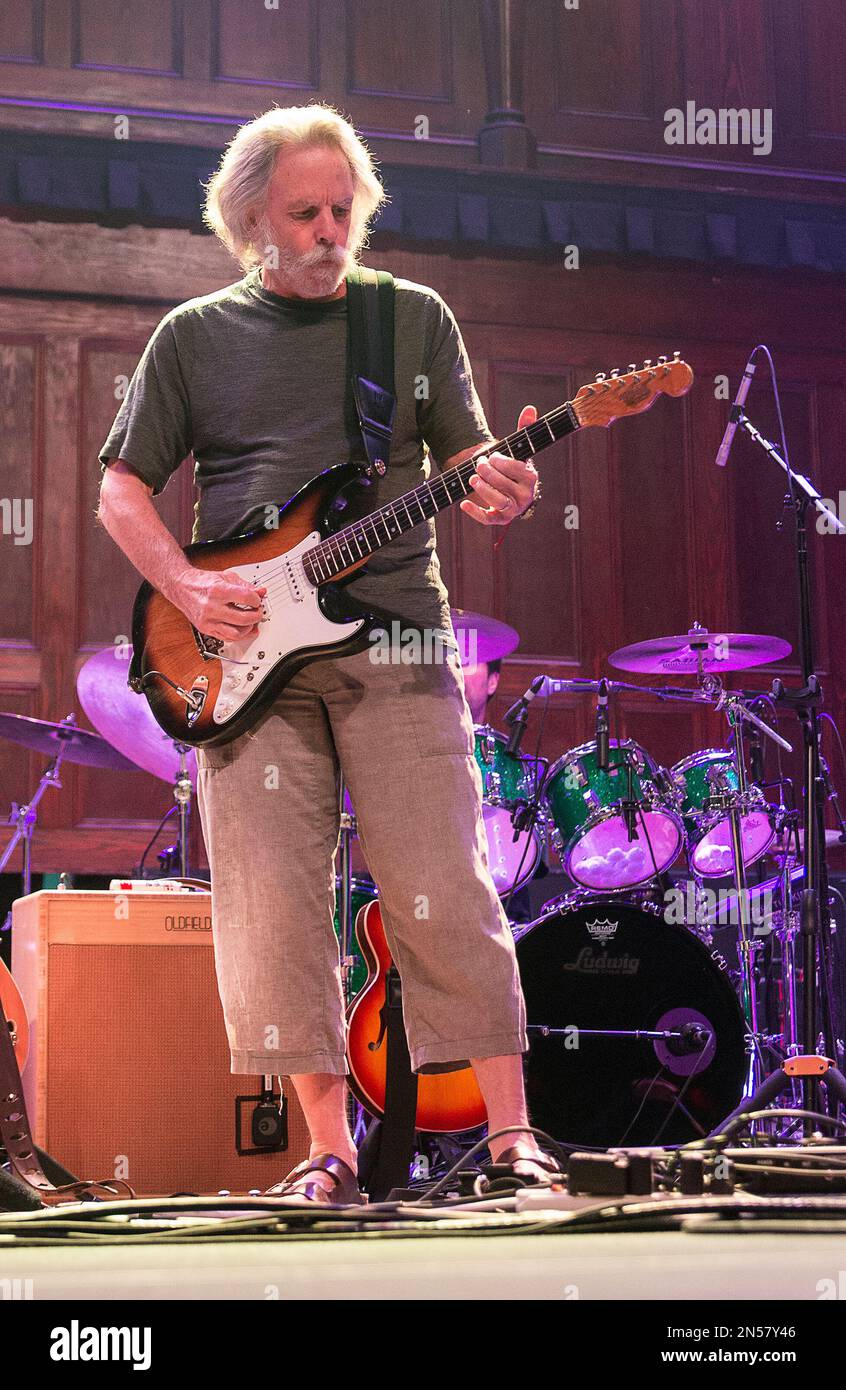 RatDog featuring Bob Weir of the Grateful Dead performing at The ...