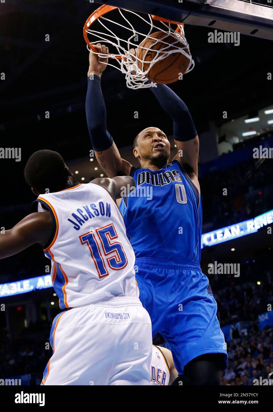Dallas Mavericks forward Shawn Marion (0) dunks in front of Oklahoma ...