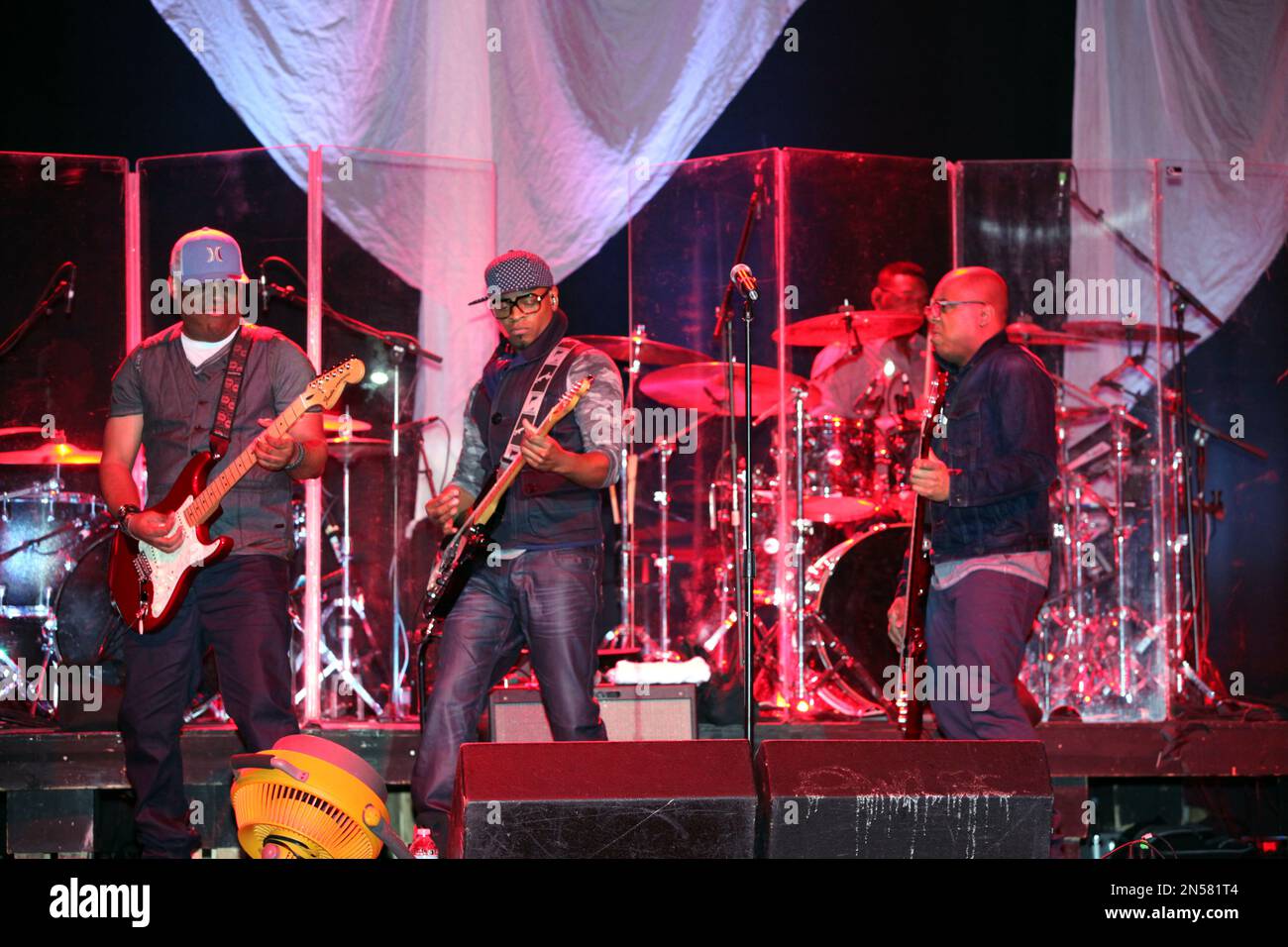 Ricky Kinchen, Larry Waddell, vocalist Stokley Williams, Homer O'Dell ...