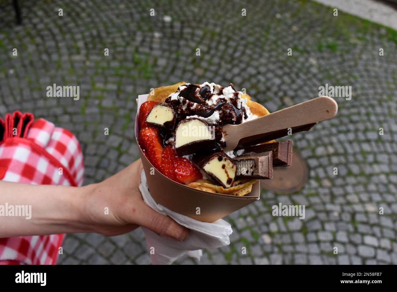 Trdelnik from Czech republic. Traditional Dessert, Chimney Cake Stock ...
