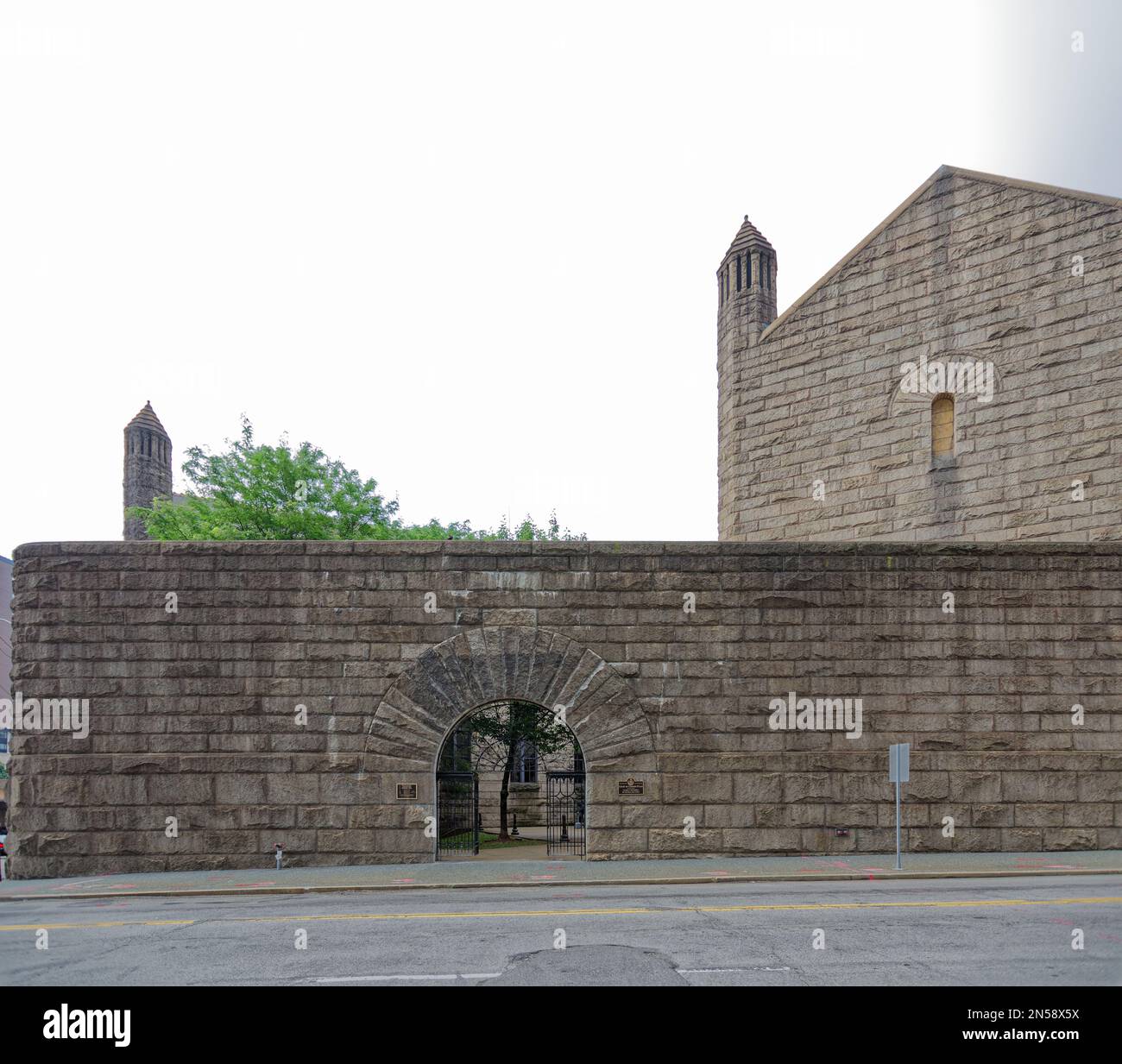 Allegheny County Courthouse and Jail, on Pittsburgh’s Grant Street, is ...