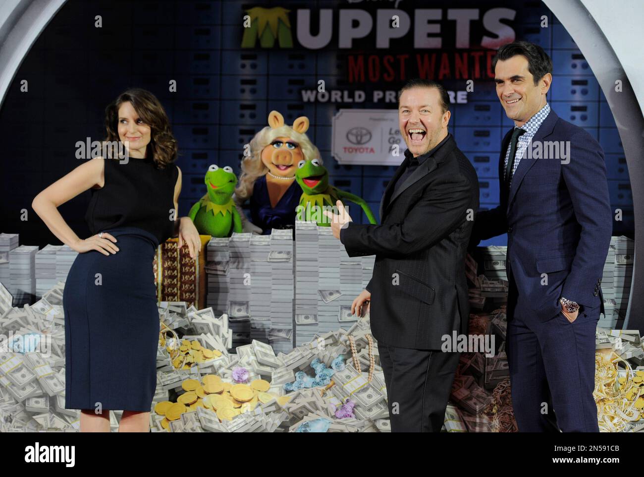 The Muppets Most Wanted Cast All 8 Muppet Movies, Ranked: 'Muppets