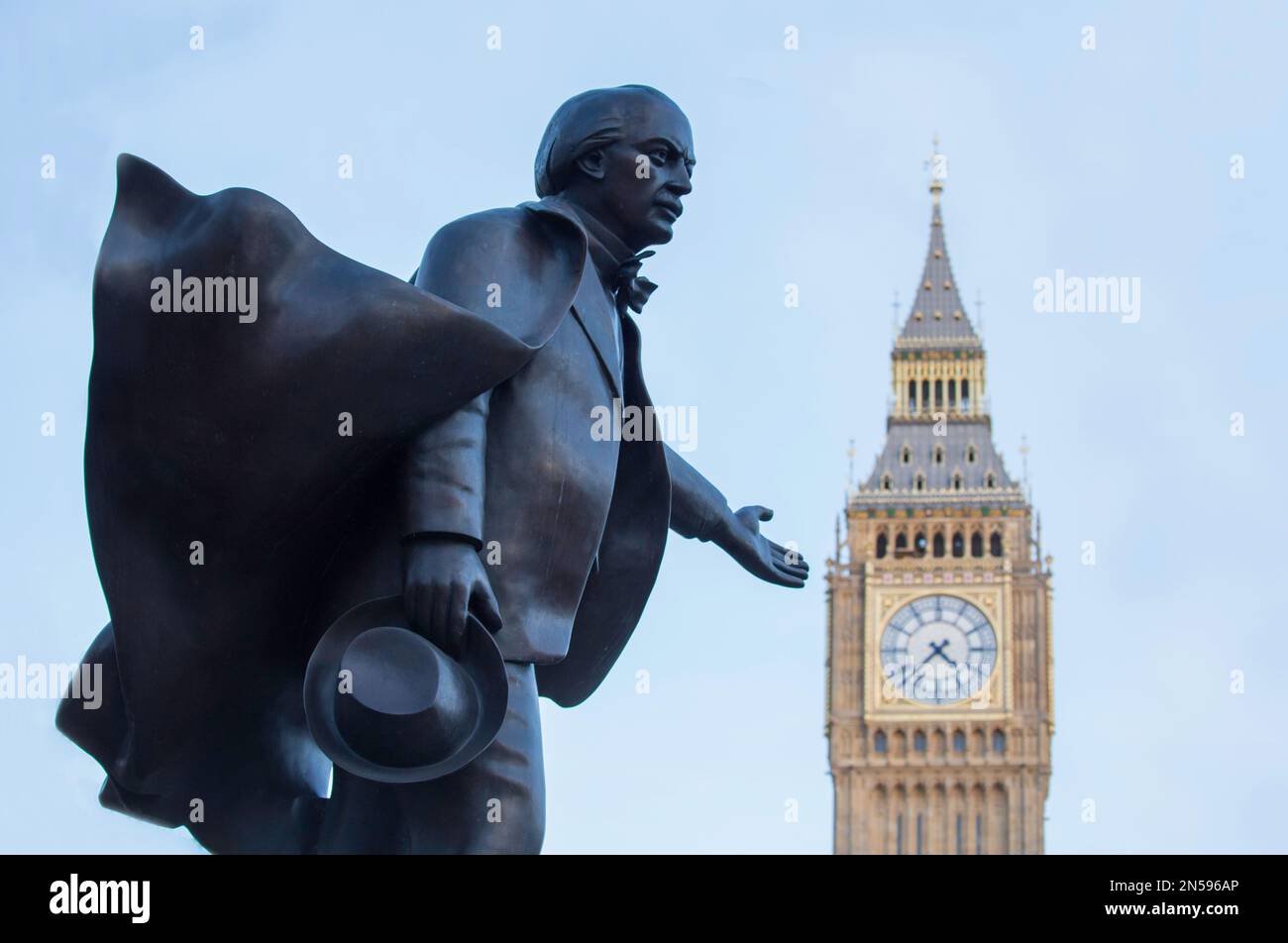 David lloyd george statue parliament hi-res stock photography and ...