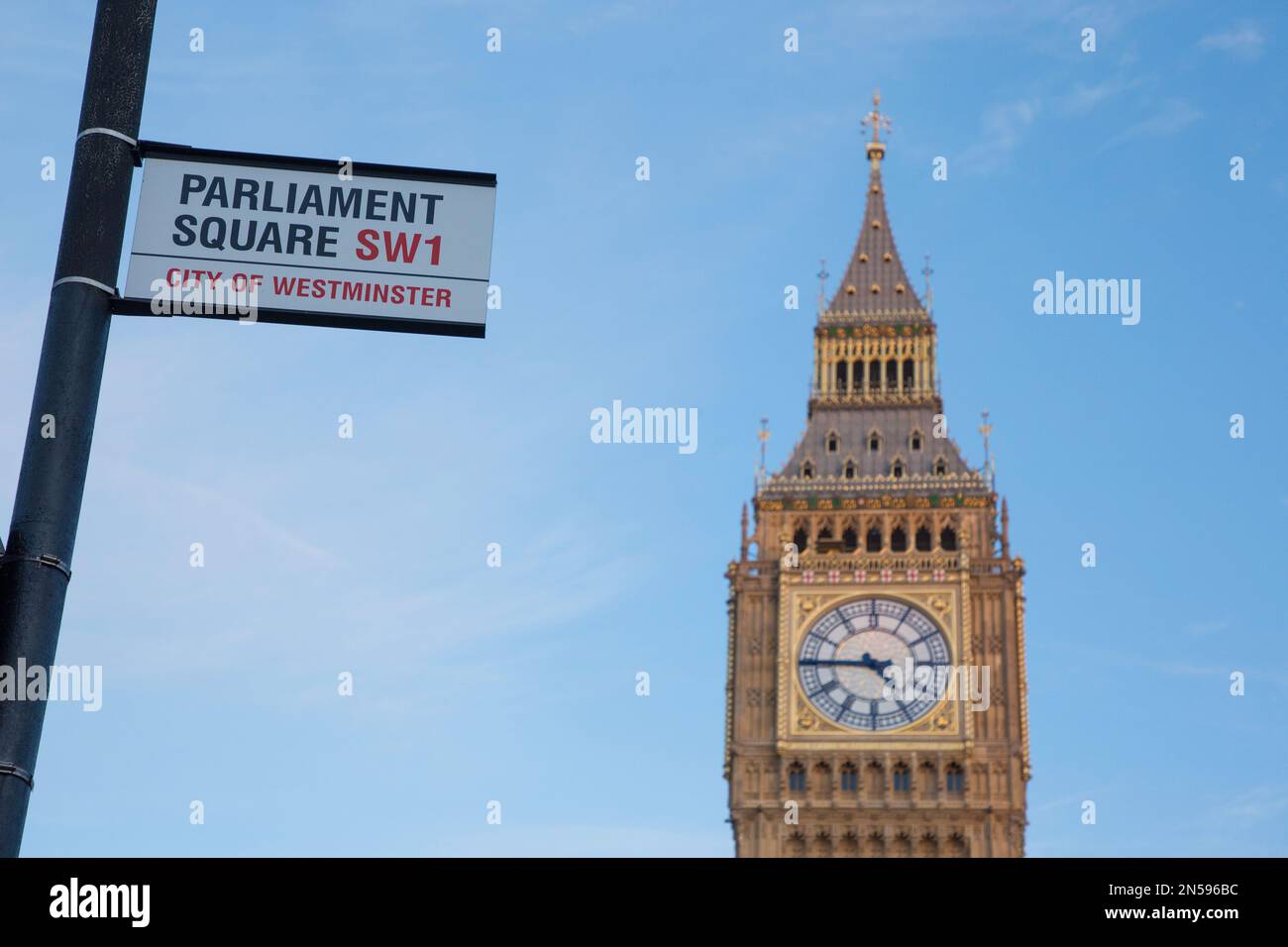 Street sign parliament square london hi-res stock photography and ...