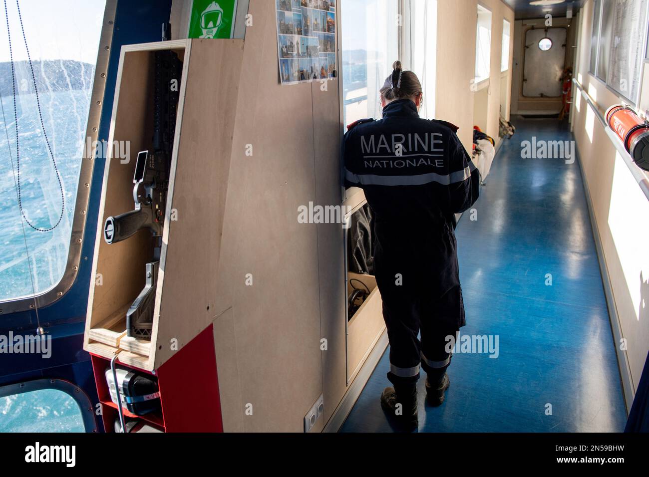 The command post of the amphibious helicopter carrier (PHA) Dixmude ...