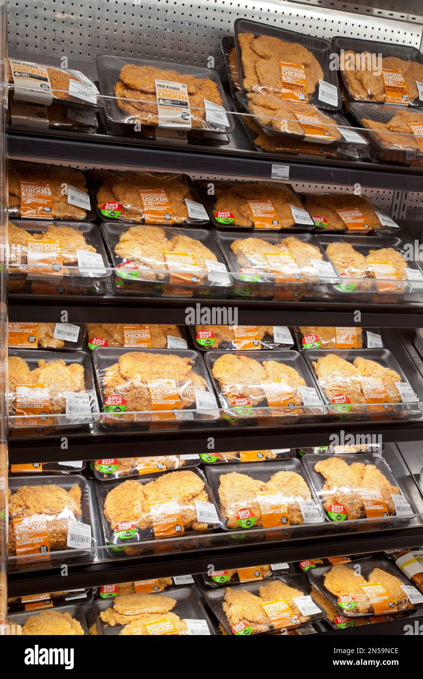 Woolworths groceries at the Woolies foodmarket, Table Bay Mall Stock ...