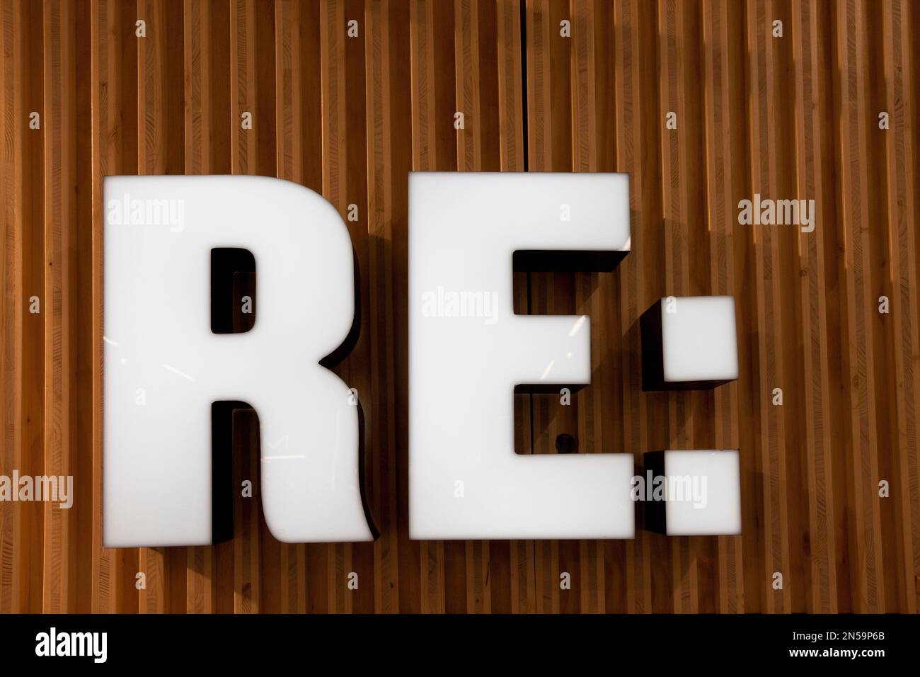 Table bay mall hi-res stock photography and images - Alamy