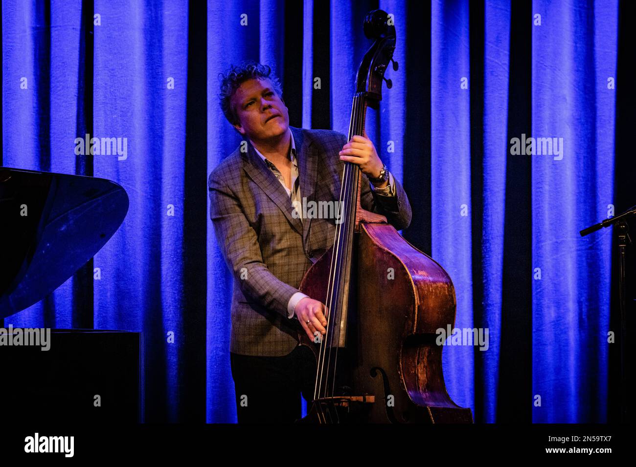 Carsten dahl golden ratio hi-res stock photography and images - Alamy